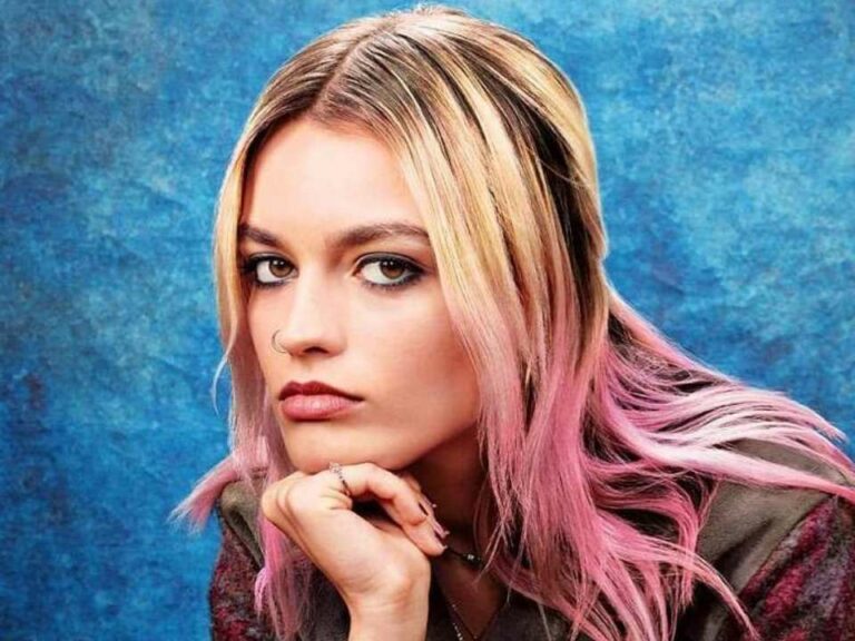 Emma Mackey Biography, Age, Height, Boyfriend, Net Worth