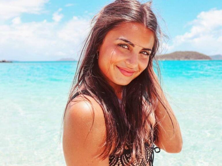 Rachael Kirkconnell Bio, Age, Height, Boyfriend, Net Worth - Wealthy Spy