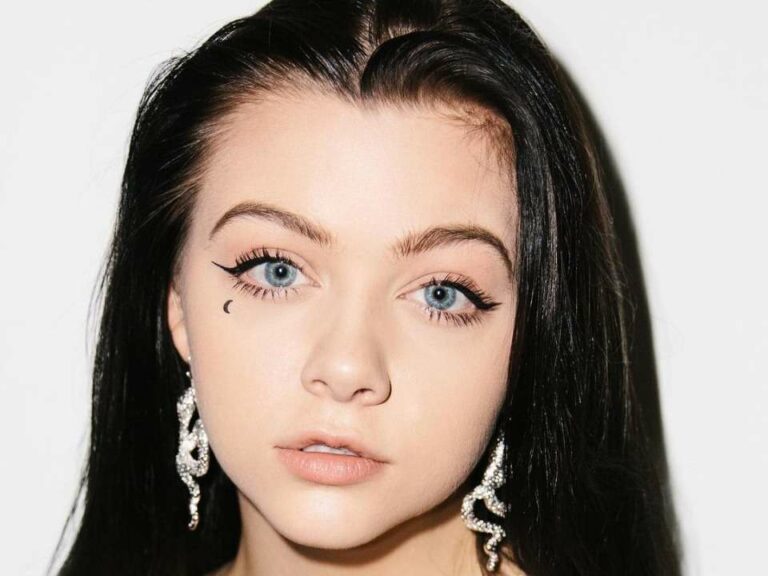 Justine Paradise Bio, Age, Height, Boyfriend, Net Worth, wiki - Wealthy Spy