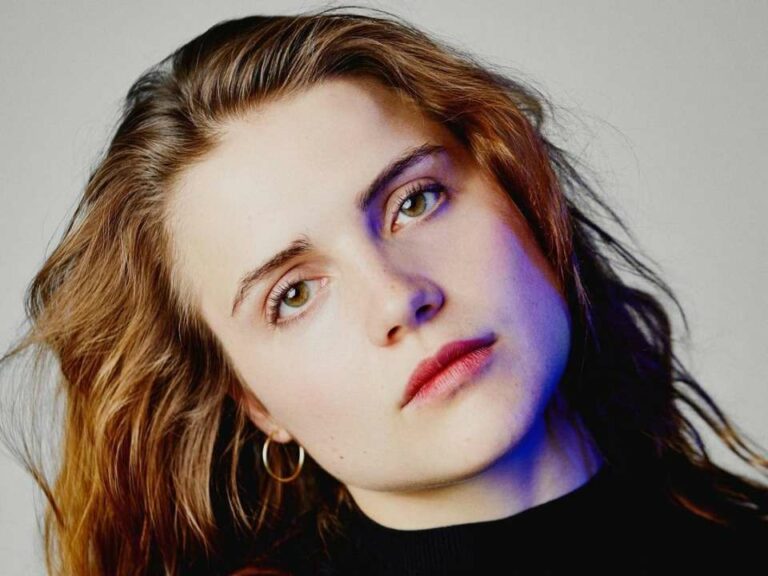 Mala Emde Biography, Age, Height, Boyfriend, Net Worth - Wealthy Spy