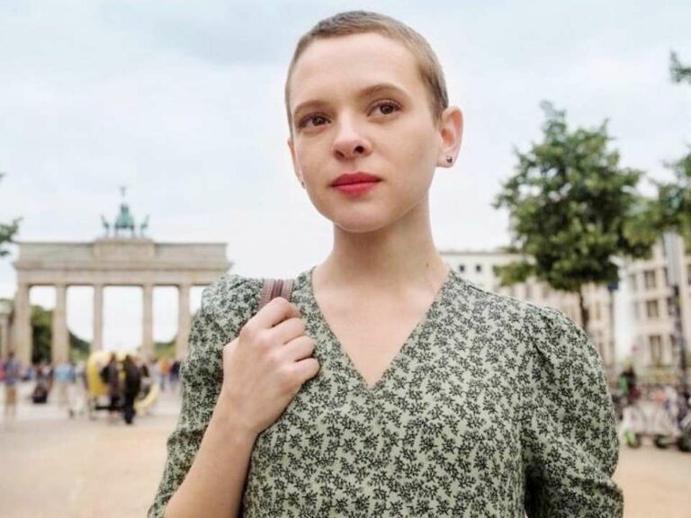 Shira Haas Biography, Age, Height, Boyfriend, Net Worth - Wealthy Spy