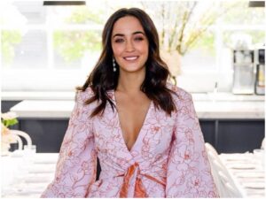 Abbey Gelmi Biography, Age, Height, Boyfriend, Net Worth - Wealthy Spy