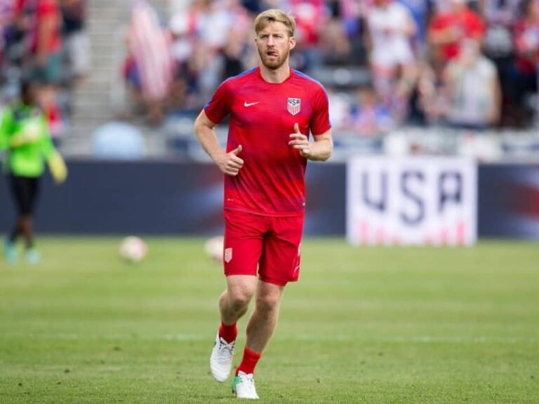 Tim Ream Biography, Age, Height, Parents, Wife, Net Worth, - Wealthy Spy