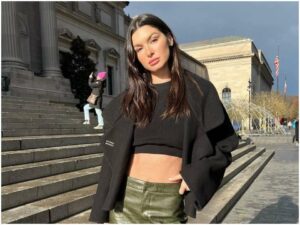 Bella Banos Biography, Age, Height, Boyfriend, Net Worth