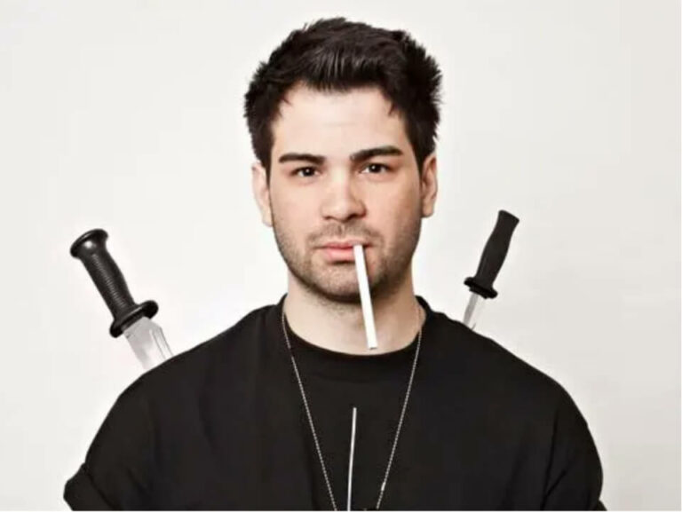 Hunter Moore Biography, Age, Height, Girlfriend, Net Worth