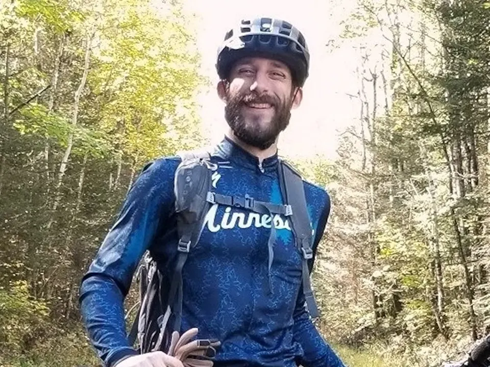 Alex Pretti Bio, Age, Height, Wife, Net Worth`
